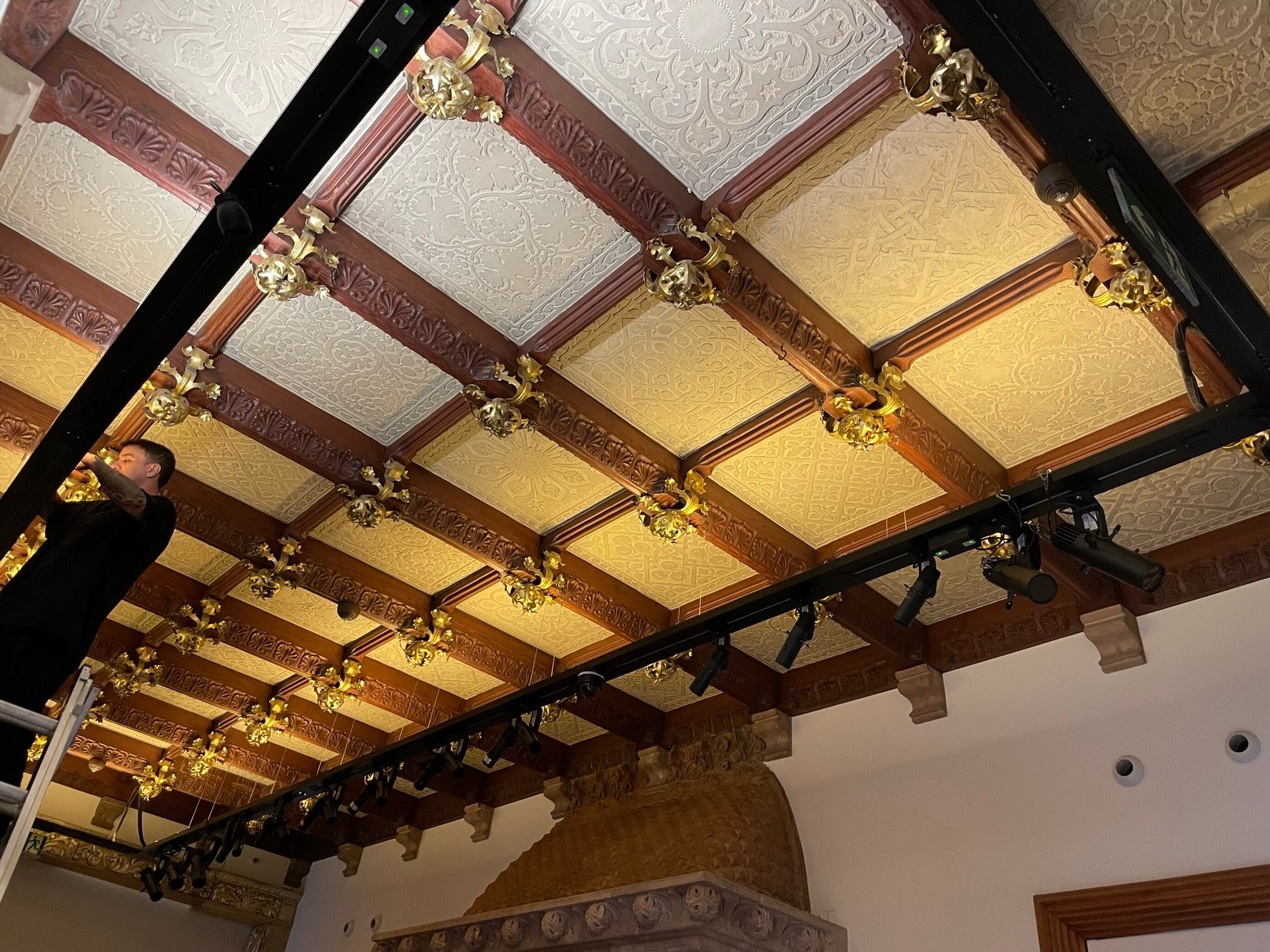 Eventos de moda en Barcelona: Producción técnica para la nueva colección de Massimo Dutti, FW ...